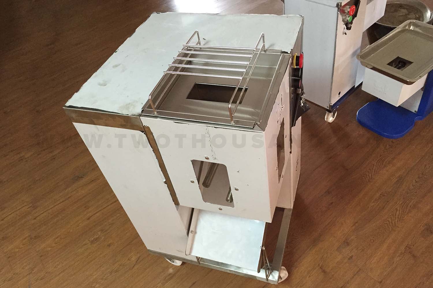 6MM Thickness 500Kg/H Commercial Meat Cutter TT-M34B